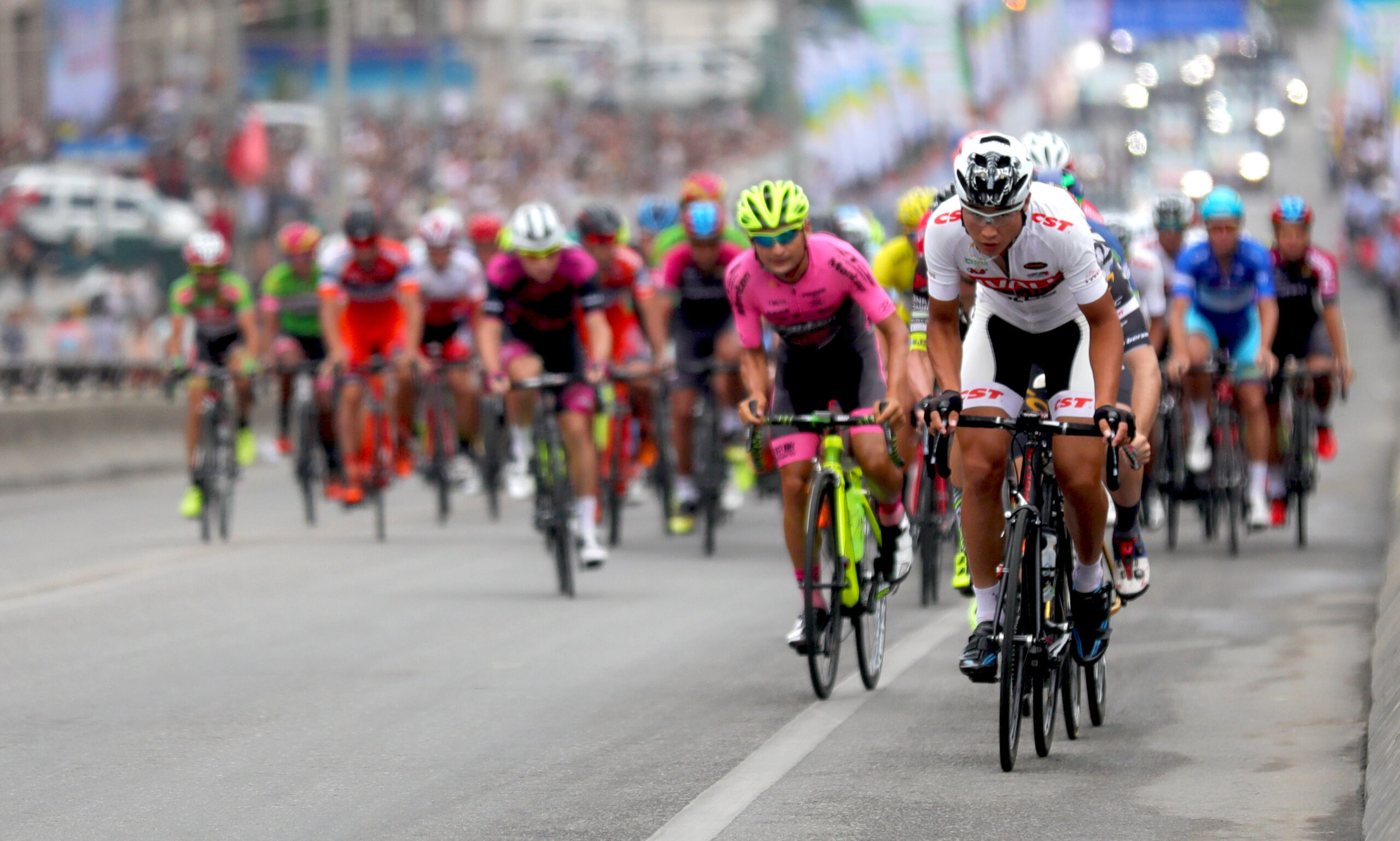 CST Tires Supports Qinghai Lake International Cycling Race