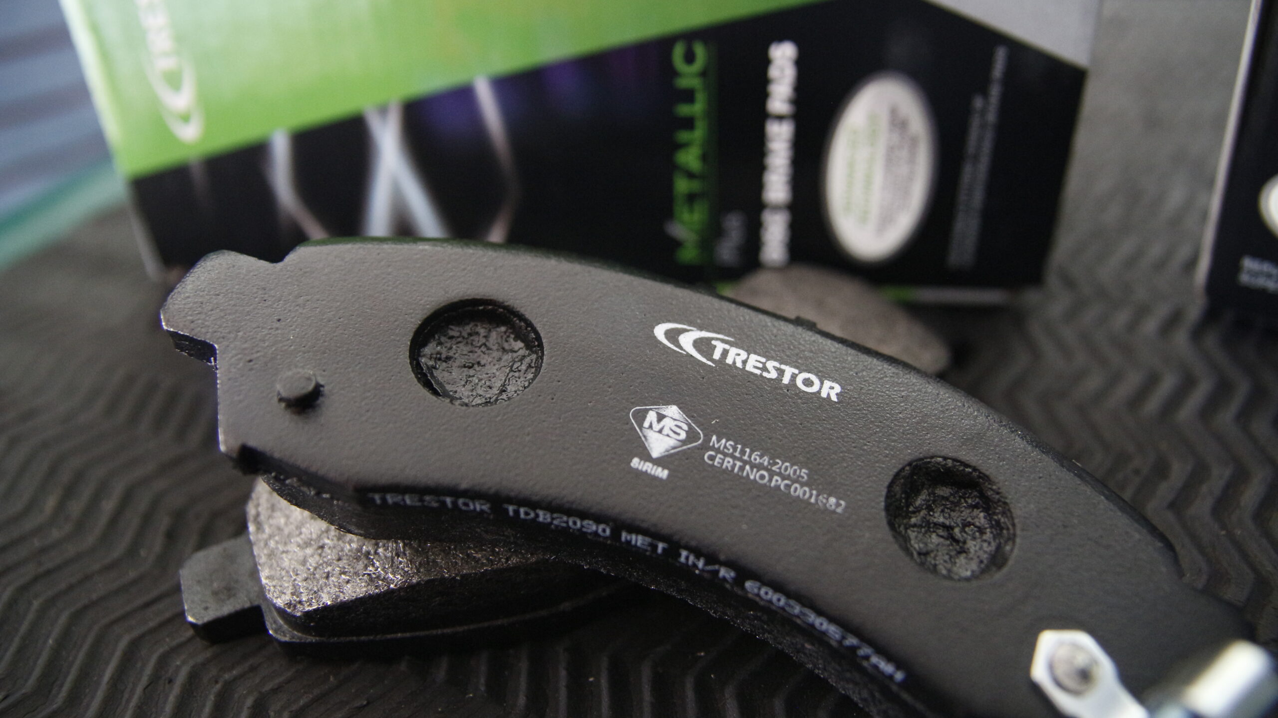 Trestor Metallic Plus Brake Pad Install - The Tyreman Magazine